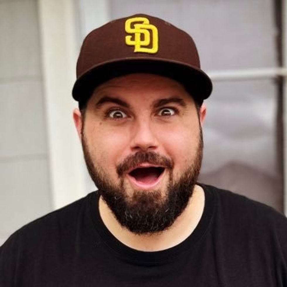 MugClub on Tour - Louder With Crowder